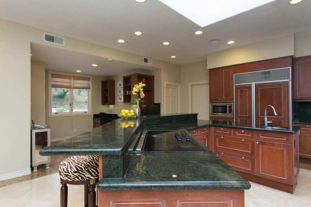 Featured - CORTE WRIGHT