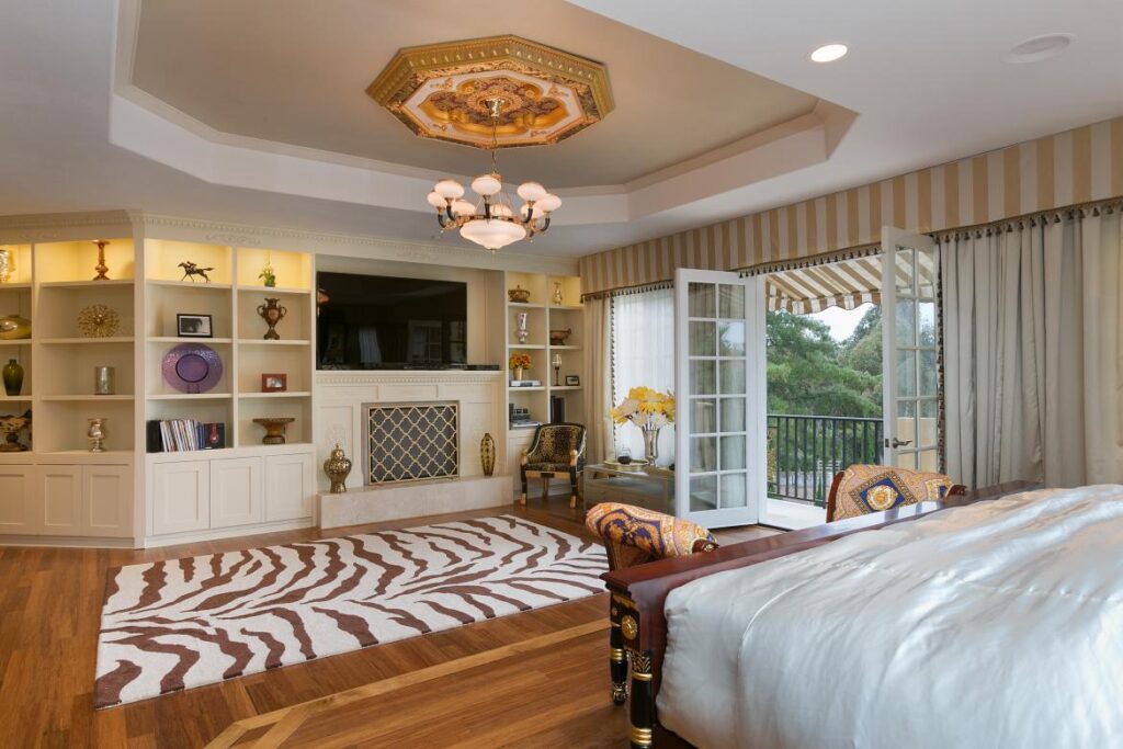 Featured - CORTE WRIGHT