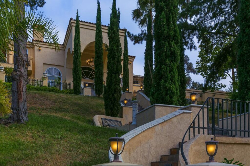 Featured - CORTE WRIGHT