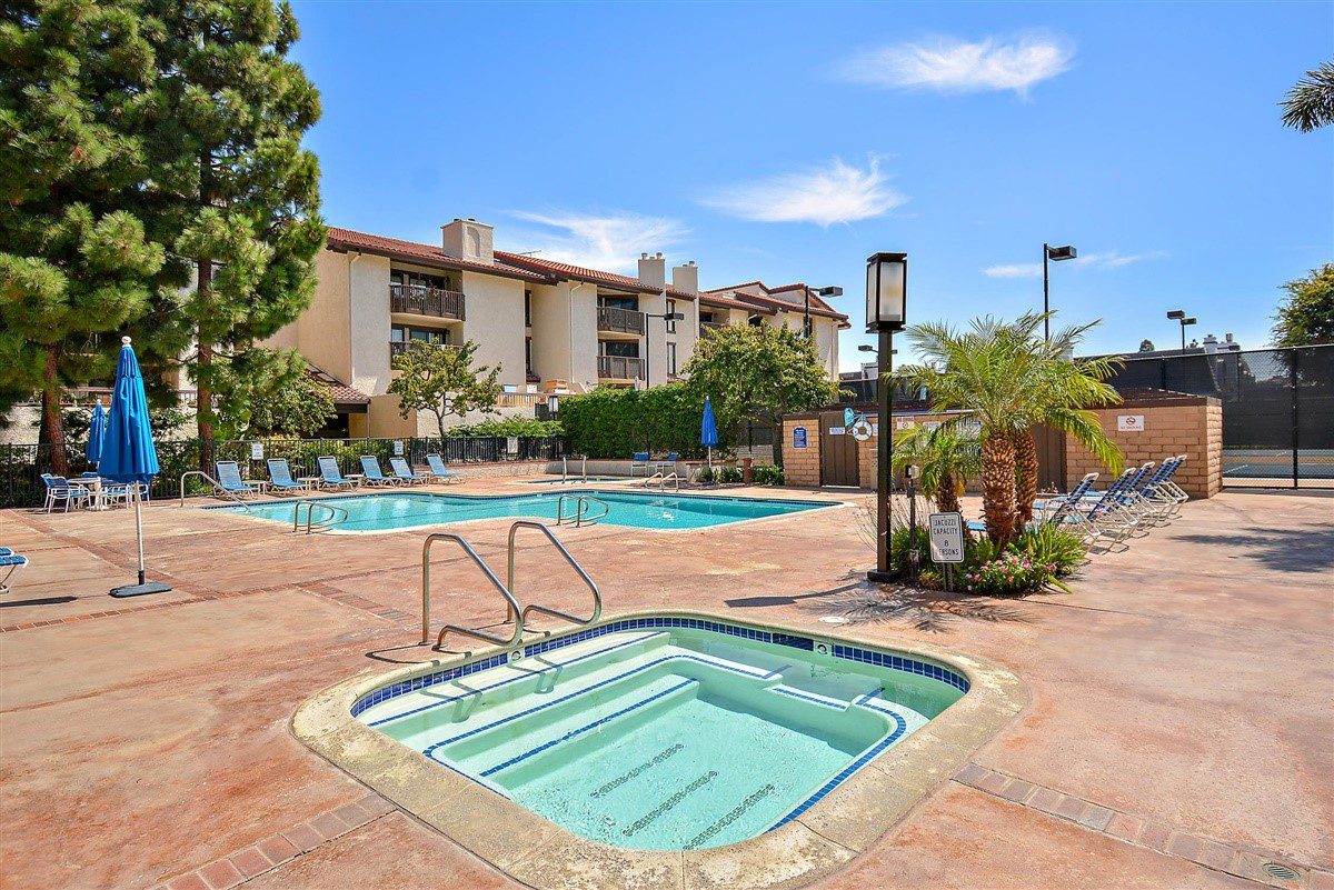 Effective Blogging Tips - CORTE WRIGHT